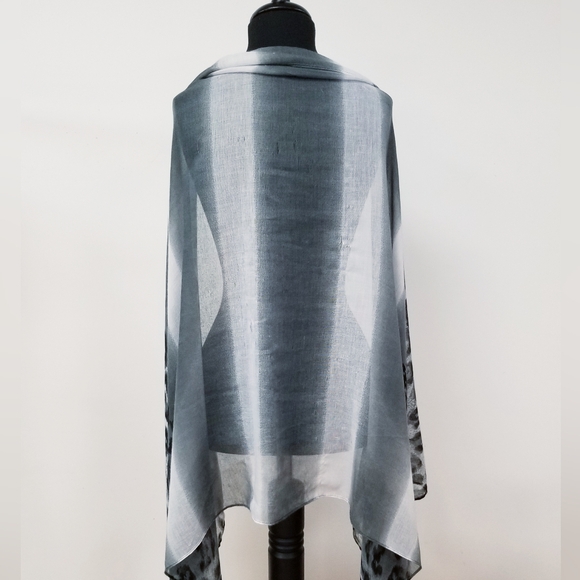 Mitchie's | Accessories | Mitchies 79 Shawl With Fox Fur | Poshmark